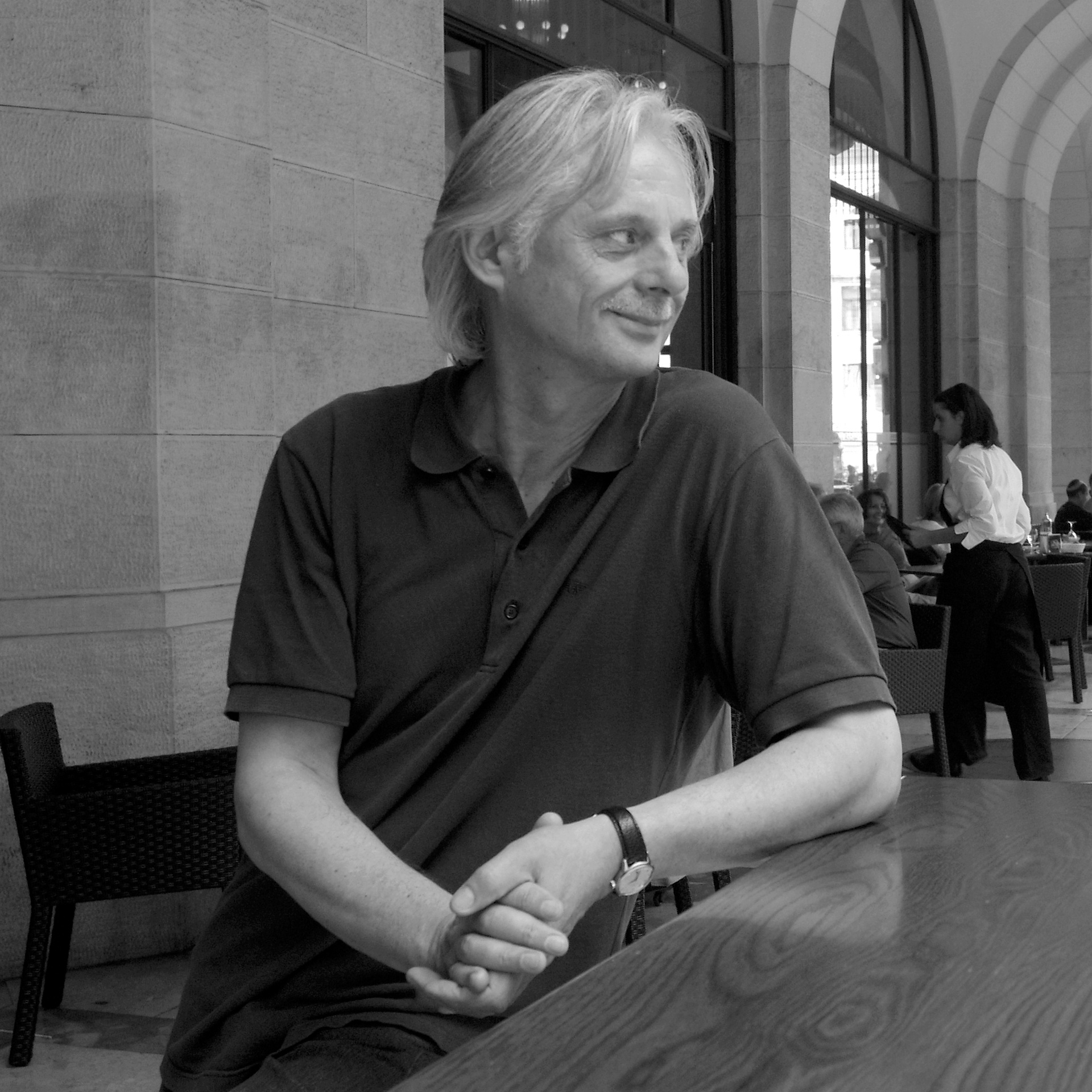 Manfred Eicher: Μια από τις πιο σημαντικές προσωπικότητες της σύγχρονης ...