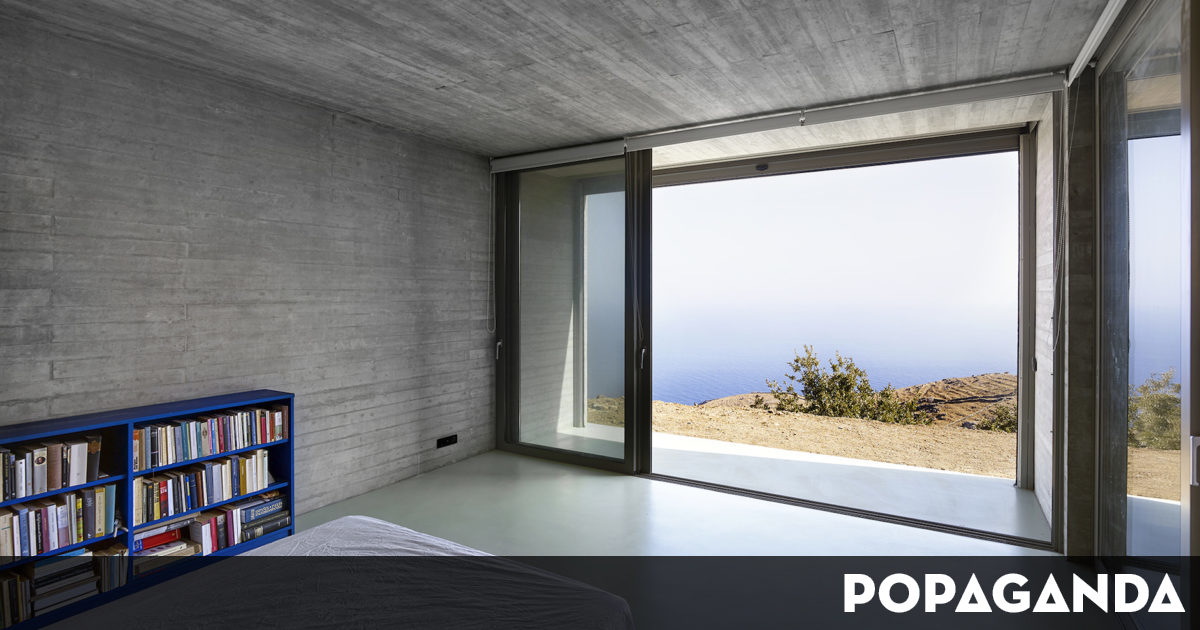 Αυτό το υπνοδωμάτιο βρίσκεται σε μια βραβευμένη κατοικία στην Τζια